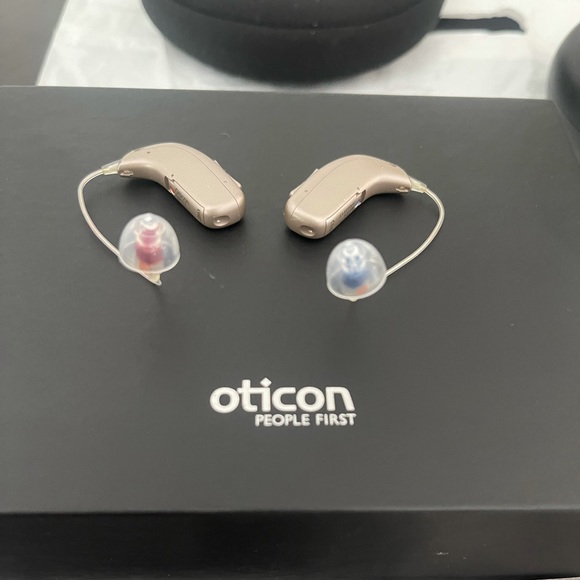 Other | Hearing Aids Oticon Minirite R | Poshmark